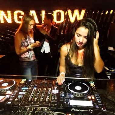 Dj's jobs in Australia - StarOfService